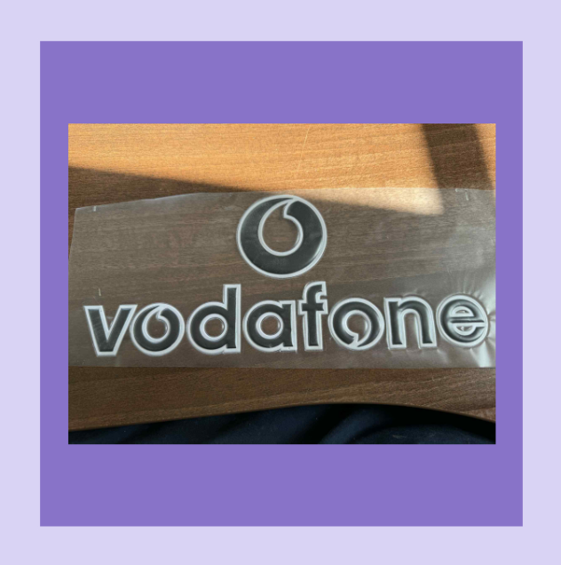 Vodafone Man Utd Sponsor Home Patch White blk Flock 3D Repro for Footb ...