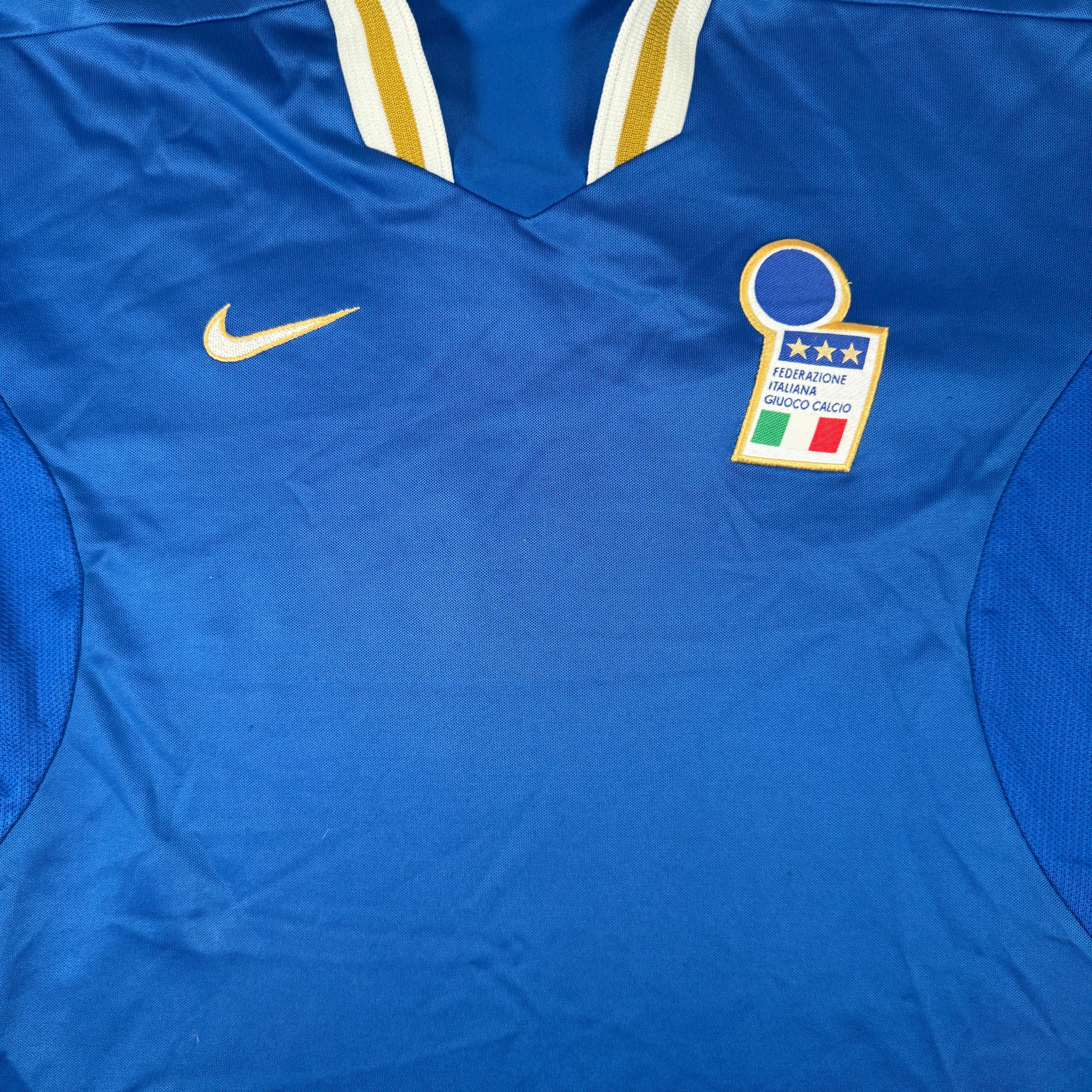 Italy 1996/1997/1998 Home Football Shirt XL – Casual Football Shirts